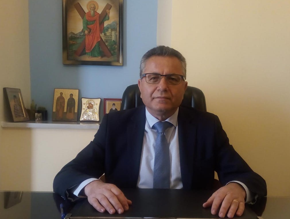 Θερμός χαιρετισμός Δημάρχου Πηνειού για την εορτή των Τριών Ιεραρχών ...