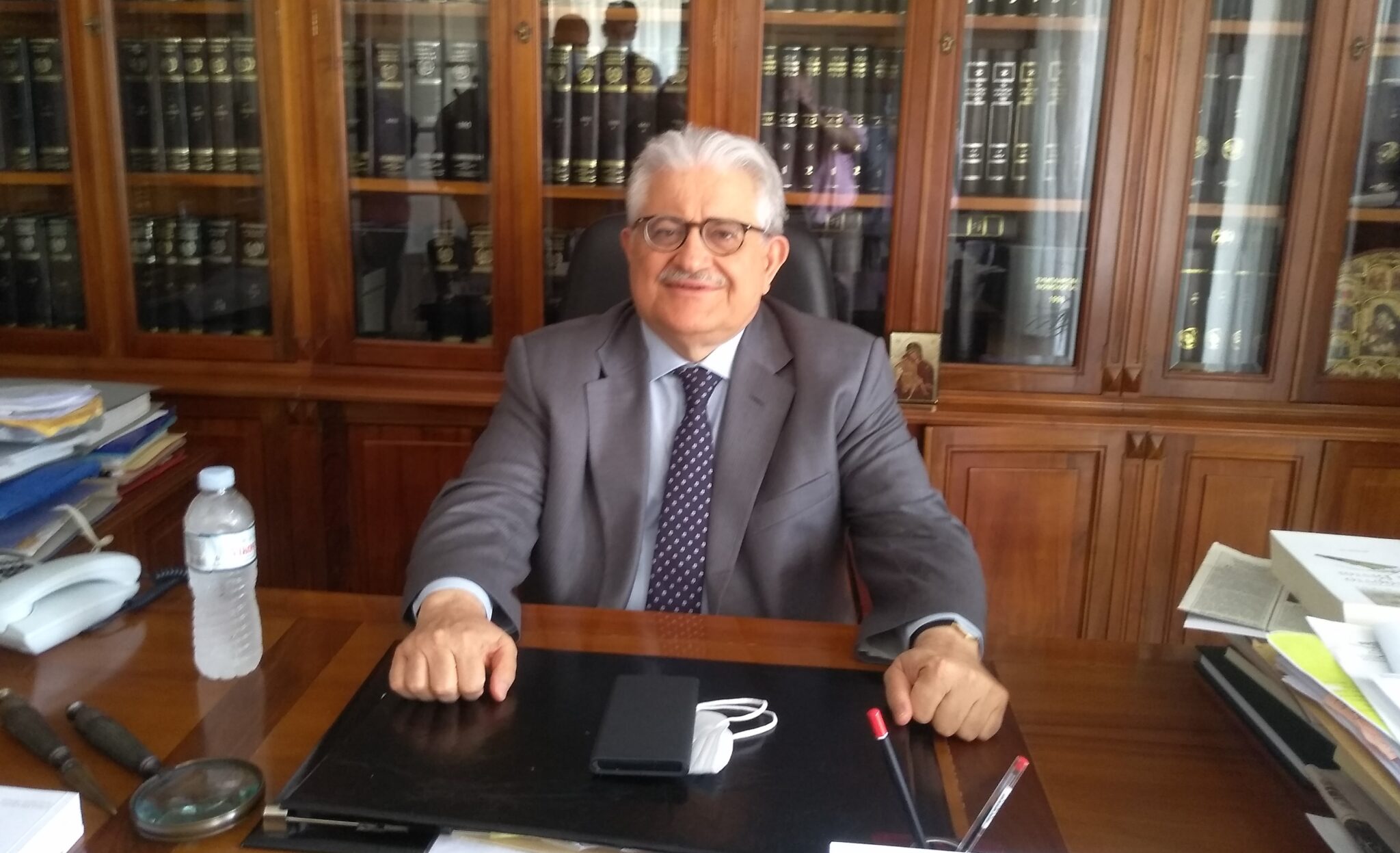 Ο ΒΟΥΛΕΥΤΗΣ ΗΛΕΙΑΣ κ. ΤΖΑΒΑΡΑΣ ΕΘΕΣΕ ΣΤΗ ΒΟΥΛΗ ΤΟ ΘΕΜΑ ΤΩΝ ΚΟΙΤΑΣΜΑΤΩΝ ...