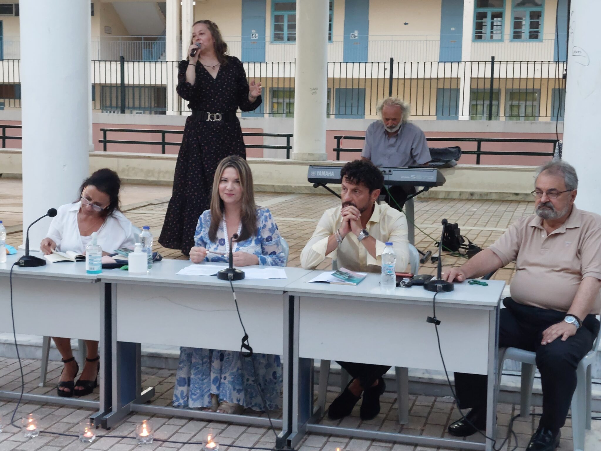 Η παρουσίαση στονΠύργο του βιβλίουΔέσποινας Σωτηροπούλου*Η αριστερή μου ...