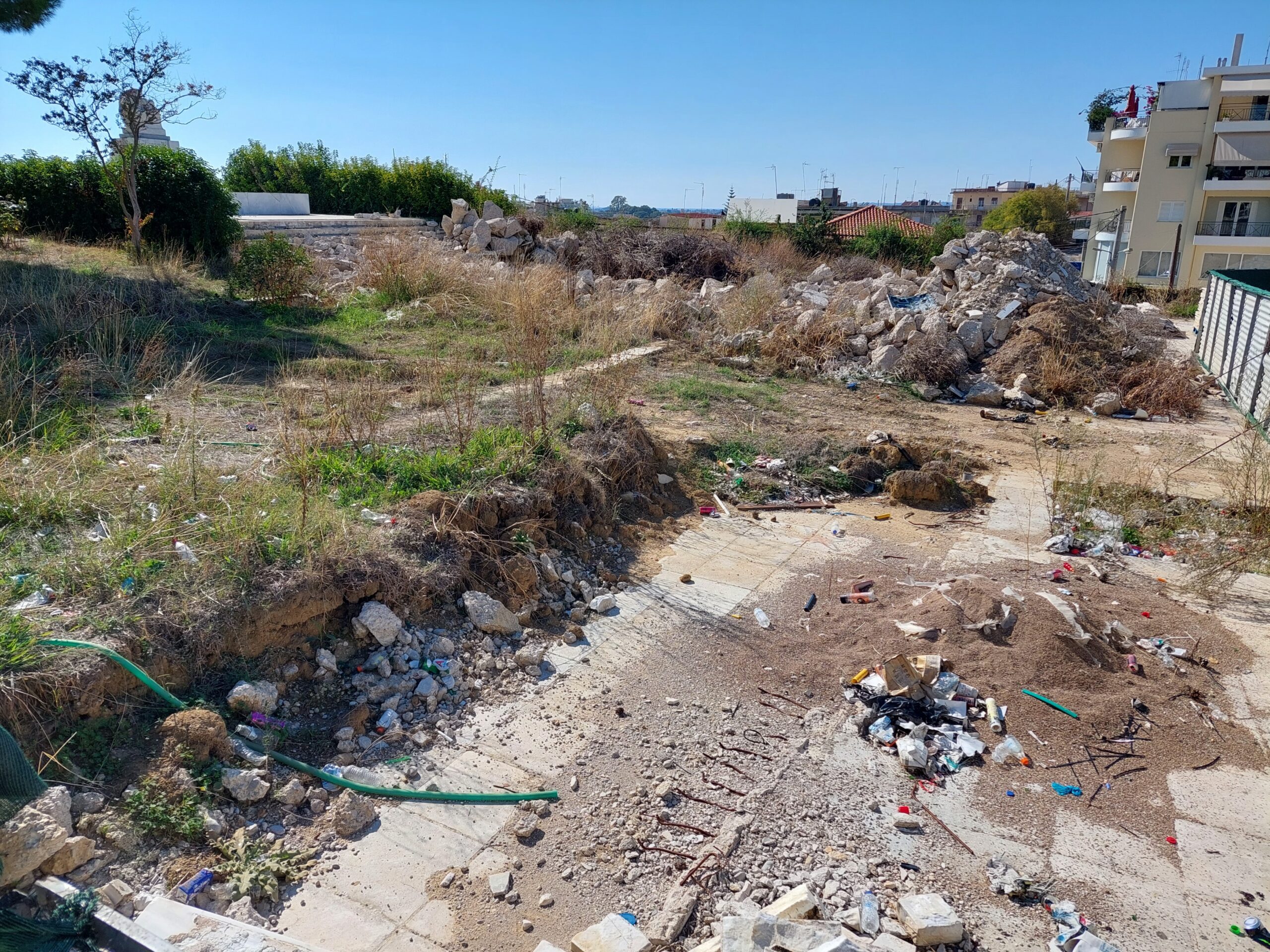 Το έργο της ανάπλασης στο Επαρχείο θα συνεχιστεί με άλλον εργολάβο ...