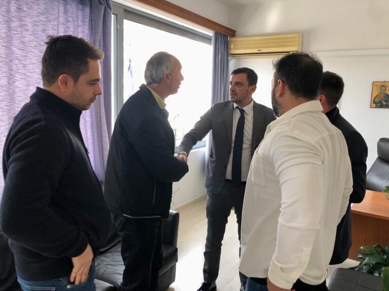 Η ΣΥΝΑΝΤΗΣΗ ΠΟΥ ΕΙΧΕ ΜΕ ΝΕΟΥΣ ΠΑΡΑΓΩΓΟΥΣ ΤΟΥ ΤΟΜΕΑ Ο ΒΟΥΛΕΥΤΗΣ ΗΛΕΙΑΣ ...