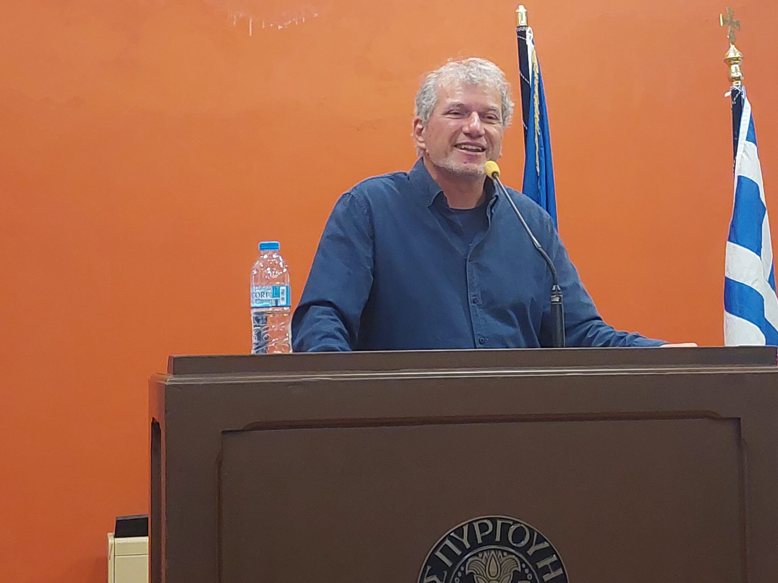 Η παρουσίαση στον Πύργο του βιβλίου για τον Ελληνικό Εμφύλιο Πόλεμο του ...