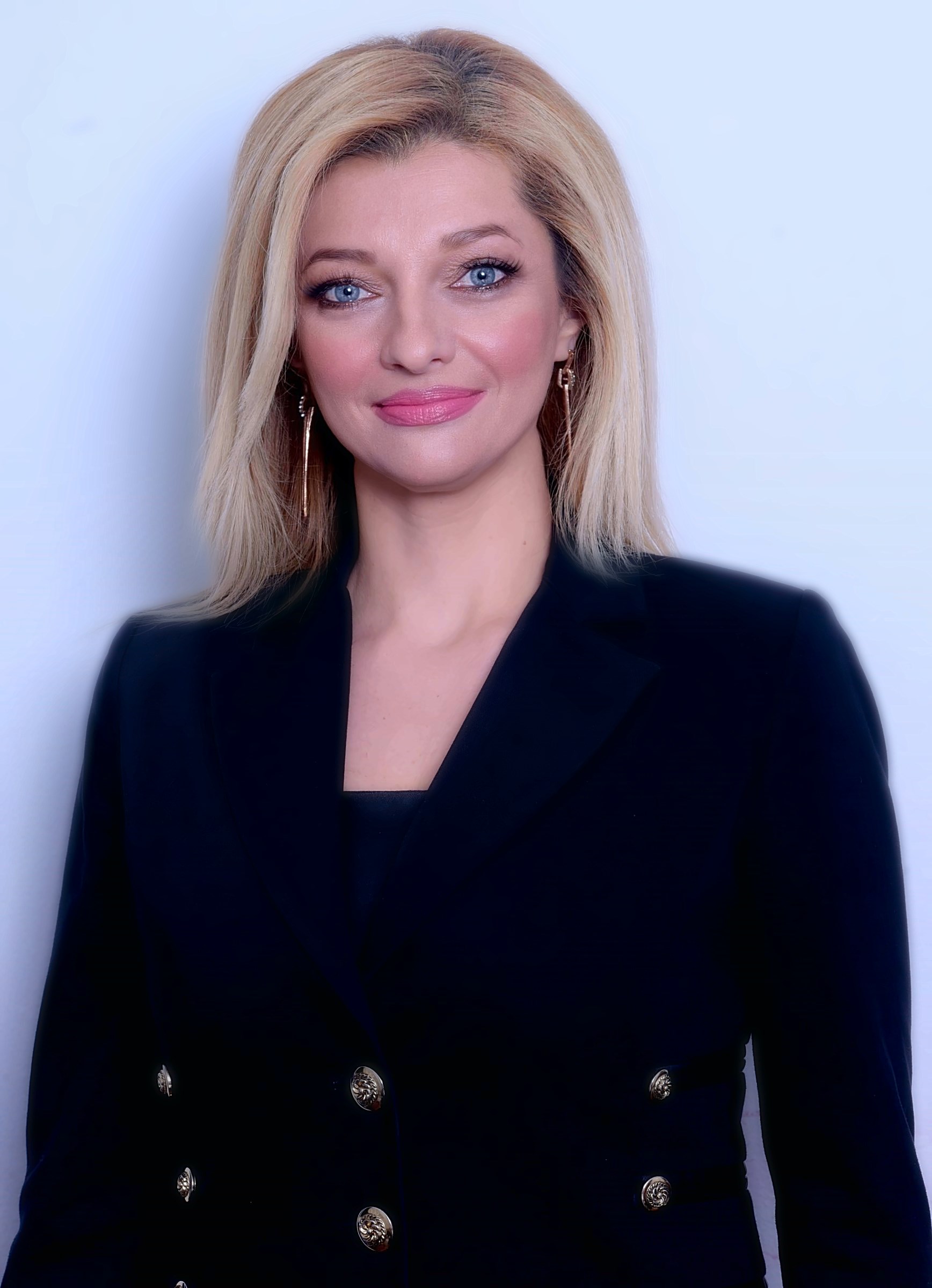 Η ΒΟΥΛΕΥΤΗΣ ΗΛΕΙΑΣ ΔΙΟΝΥΣΙΑ ΑΥΓΕΡΙΝΟΠΟΥΛΟΥ ΓΙΑ ΤΟ ΝΑΟ ΤΟΥ ΕΠΙΚΟΥΡΙΟΥ ...