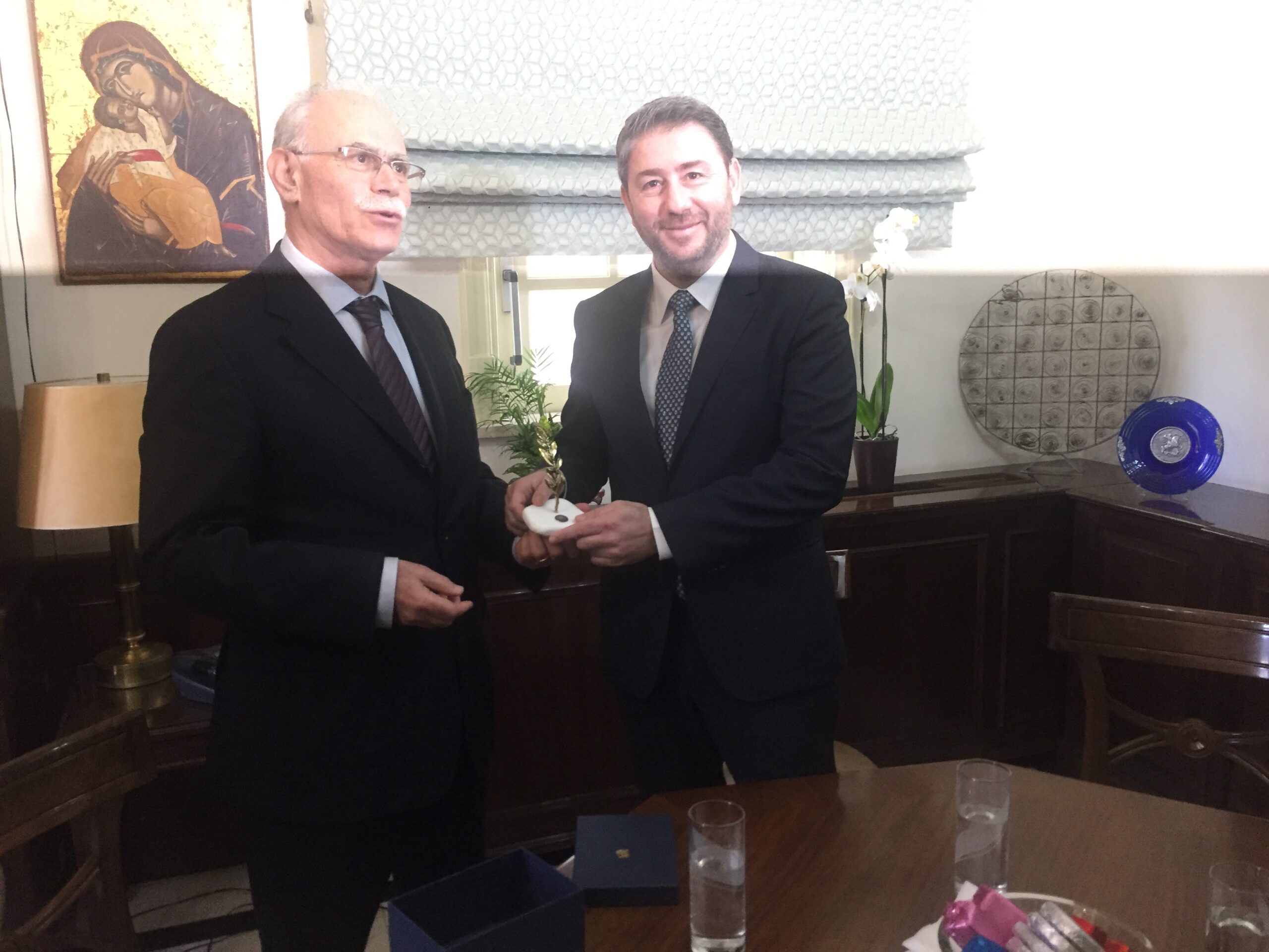 Η ΕΠΙΣΚΕΨΗ ΤΟΥ ΠΡΟΕΔΡΟΥ ΤΟΥ ΠΑΣΟΚ ΝΙΚΟΥ ΑΝΔΡΟΥΛΑΚΗ ΣΤΟΝ ΔΗΜΑΡΧΟ ΠΥΡΓΟΥ ...