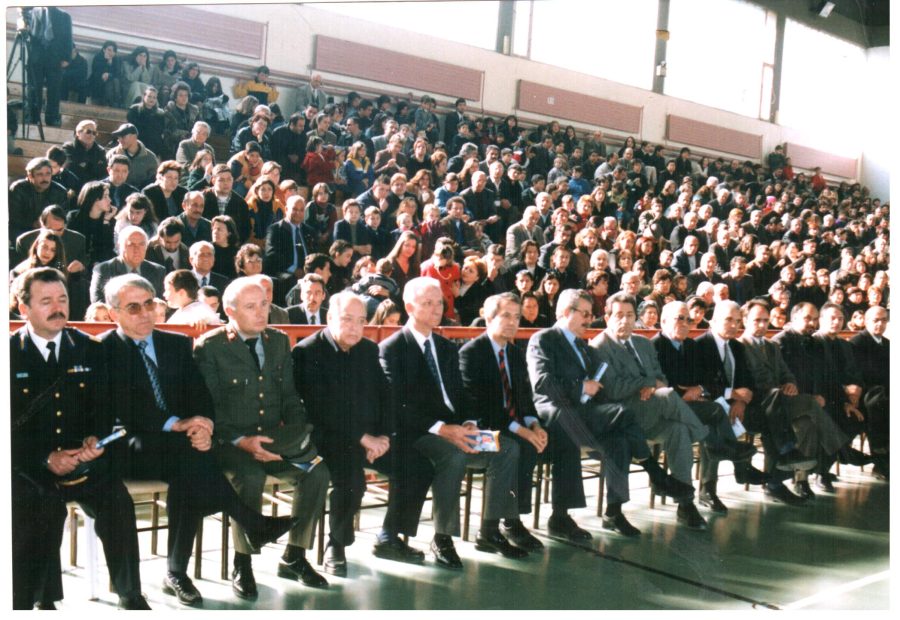 ΣΑΡΑΝΤΑ ΔΥΟ ΧΡΟΝΙΑ ΑΓΩΝΕΣ *** ΓΙΑ ΤΟΥΣ ΠΟΛΥΤΕΚΝΟΥΣ *** ΓΡΑΦΕΙ Ο κ ...